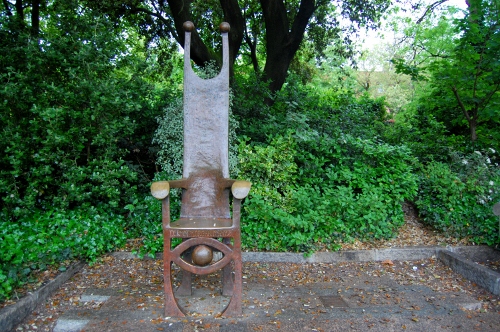 Dublin - Merrion Square Jester's Chair, Dublin Airport car hire ...